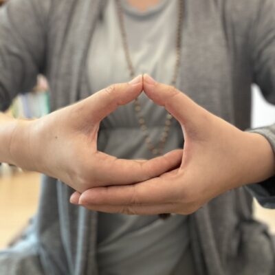 Mudras Explained: 3 Easy Meditation Mudras to Try at Home - Museflower ...